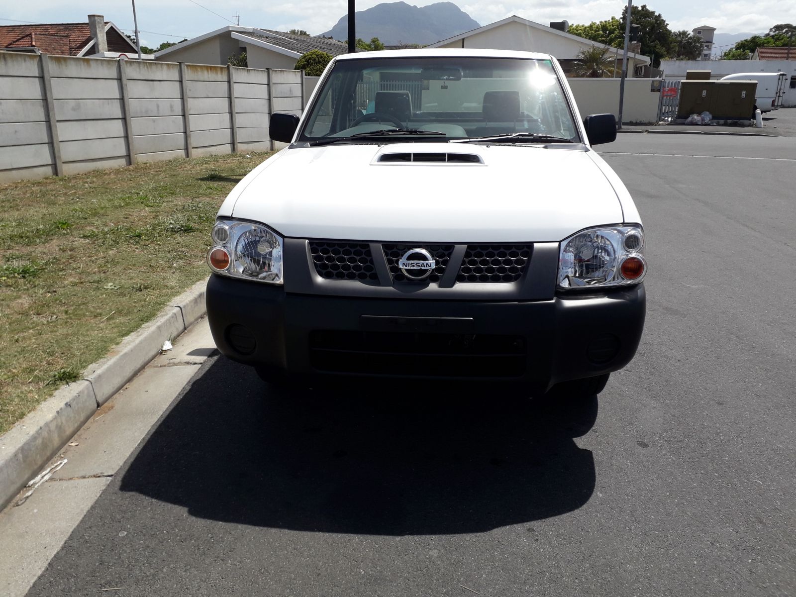 Autonet Helderberg NP300 HARDBODY HARDBODY NP300 2.5 TDi LWB P/U S/C